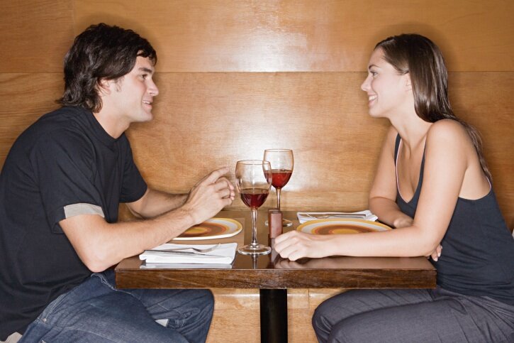 How To Make A Good Impression On A First Date - FLUX Mag